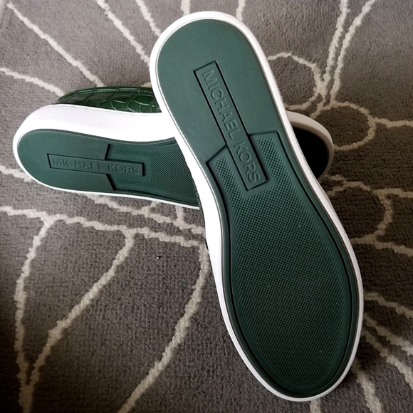 Michael Kors | Shoes | Nwot Michael Kors Green Croco Embossed Keaton ...
